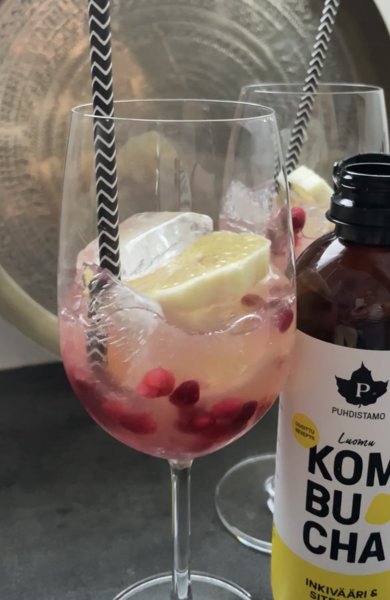 Raikas alkoholiton juoma - clean girl drink - Hey Girl