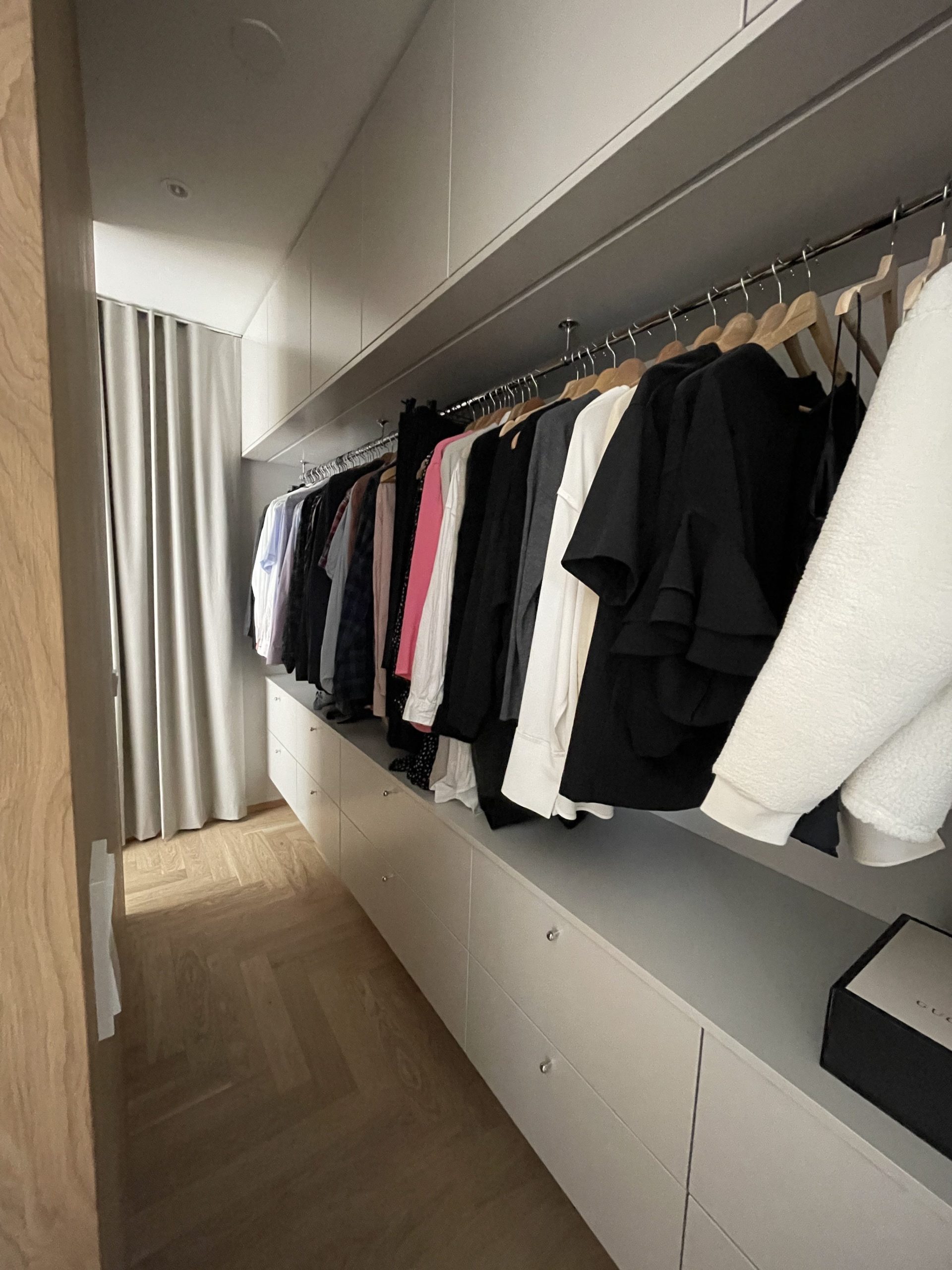 MEIDÄN VAATEHUONE - 5x VINKIT KAUSISÄILYTYKSEEN - VILLA LEHIKKO