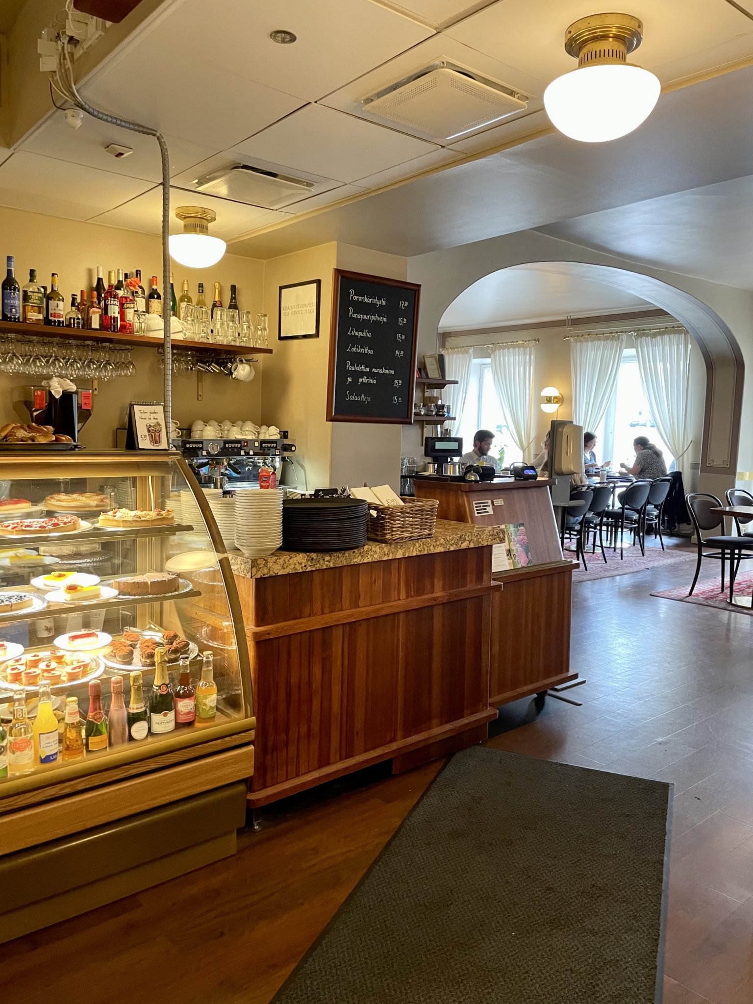 6 kivaa kahvilaa Helsingin keskustassa - Naiselo 6 kivaa kahvilaa ...