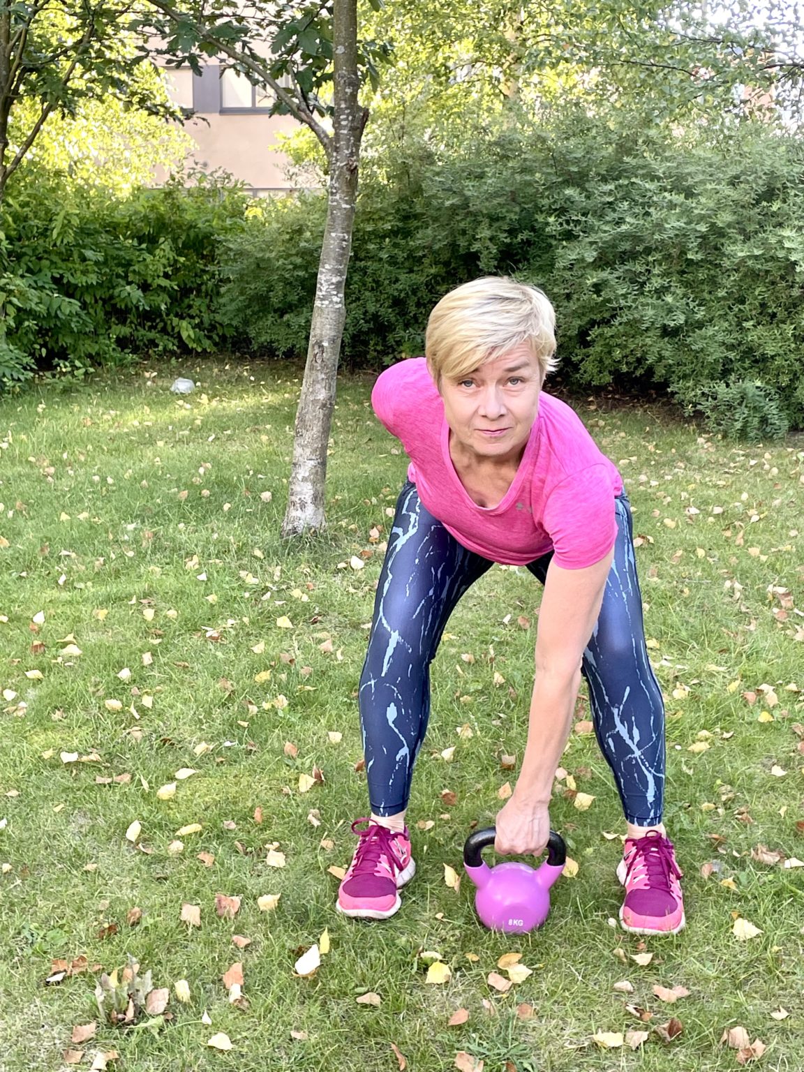 Helppo kahvakuulatreeni - Naiselo Helppo kahvakuulatreeni